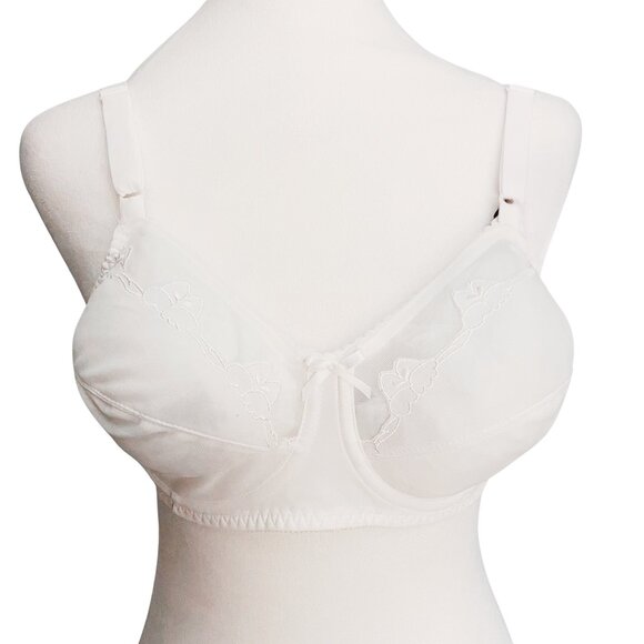 Bali | Intimates & Sleepwear | Nwt Bali Style 80 36c White Soft Cup Bra ...